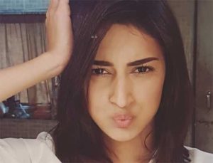 Erica Fernandes Biography, Age, Height, Family, Boyfriend, Wiki and More