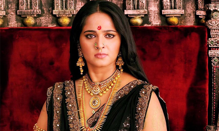 Anushka Shetty Biography, Age, Height, Marriage, Husband, Family | More